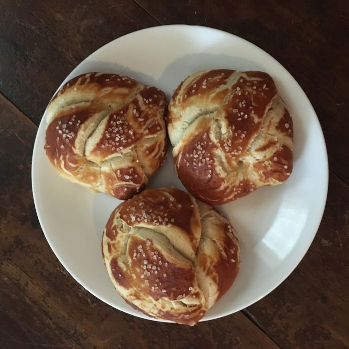 Everyone’s favorite snack food – pretzels! – Pennsylvania Dutch At-Home ...